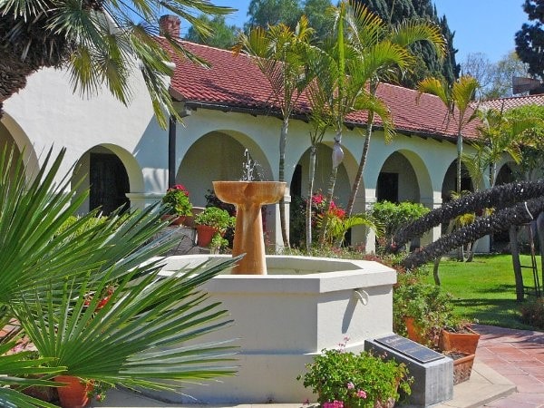 Contribute - Dominguez Rancho Adobe Museum